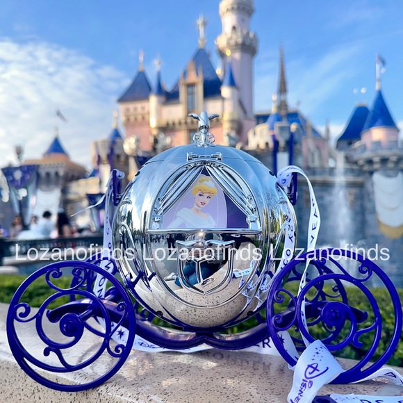 Disney | Other | Disney0 Cinderella Carriage Premium Popcorn Bucket ...